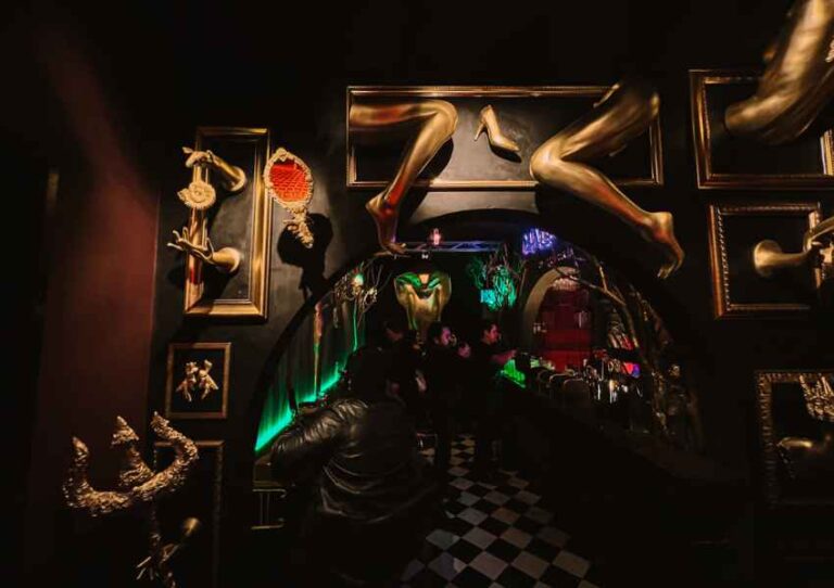Maleficio: el speakeasy para villanos de Café Doncella - The Guide CDMX