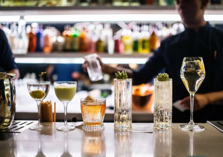 Rayo Bar: un relámpago de agave, creatividad y experiencias sensoriales ...